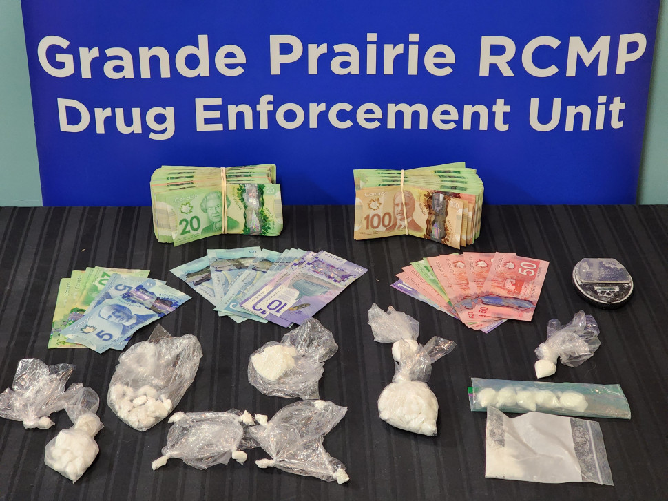 Grande Prairie Rcmp Drug Enforcement Unit Execute Search Warrant Royal Canadian Mounted Police 6834